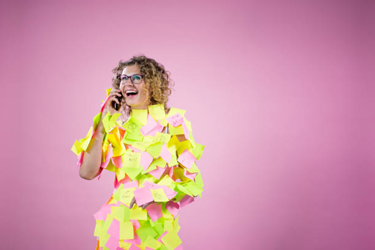 10 Hilarious Ways Post-it Notes Change Your Life